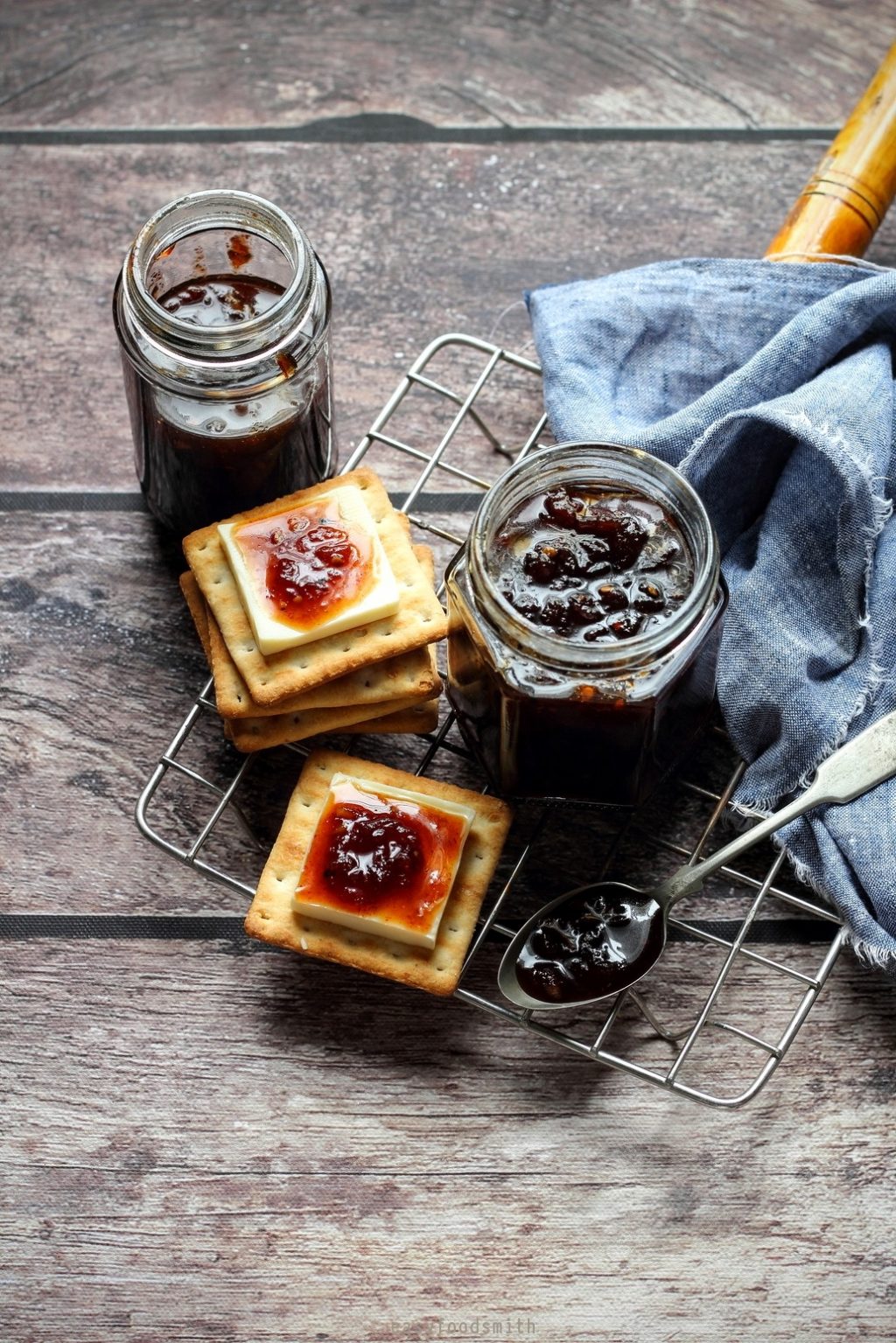 SWEET & SPICY TOMATO JAM – Easy Food Smith