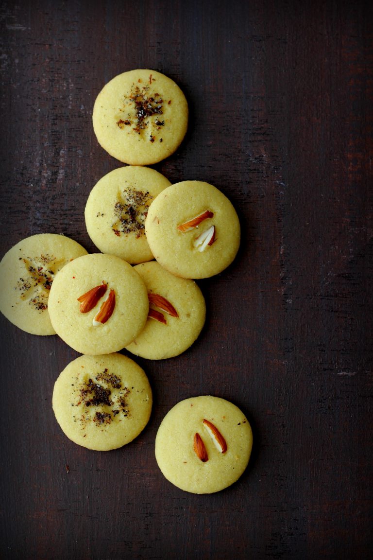 NANKHATAI / नानखताई (Traditional Indian Shortbread Cookies) – Easy Food ...