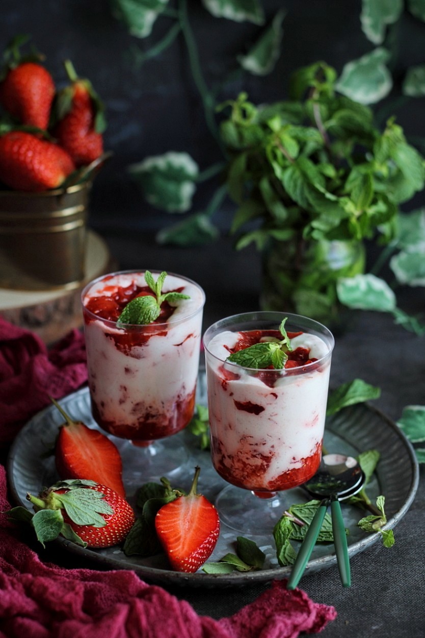 STRAWBERRY FOOL – Easy Food Smith