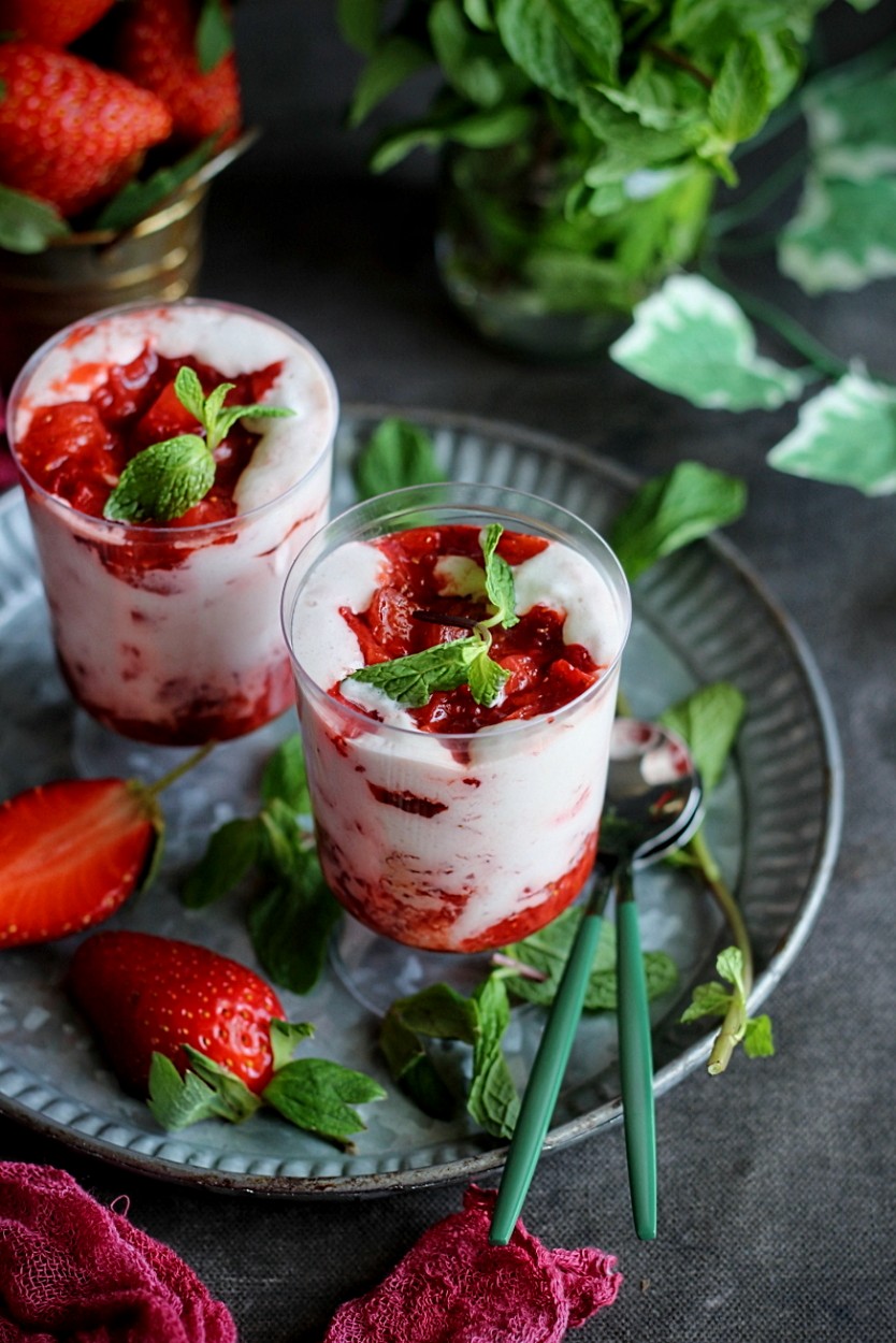 STRAWBERRY FOOL – Easy Food Smith